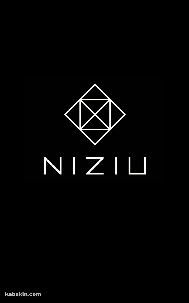 NiziU ロゴ（黒）のAndroid用のスマホ壁紙(800 x 1280)| 壁紙キングダム