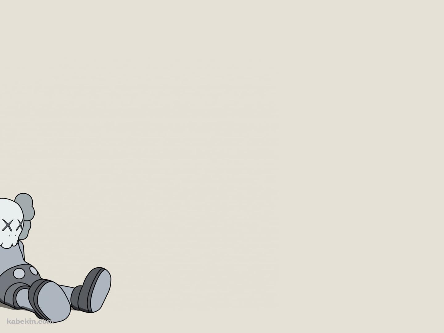 床に座るカウズ / Sit Down KAWS(1440x1080px)のデスクトップPC用の壁紙 | 高画質 | 壁紙キングダム